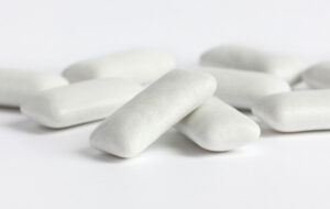 Pros y contras de masticar chicle
